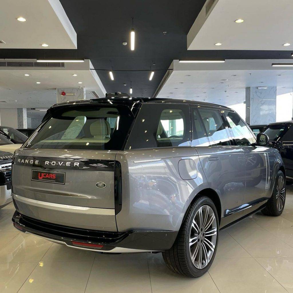 2023 Range Rover Autobiography with SV Bespoke Paint | Range Rover Fans